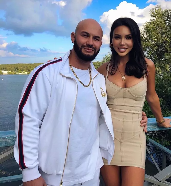 Salang't Jigan en Oksana samoilov rêste troch de see, is Timati soargen oer in freon 10511_2