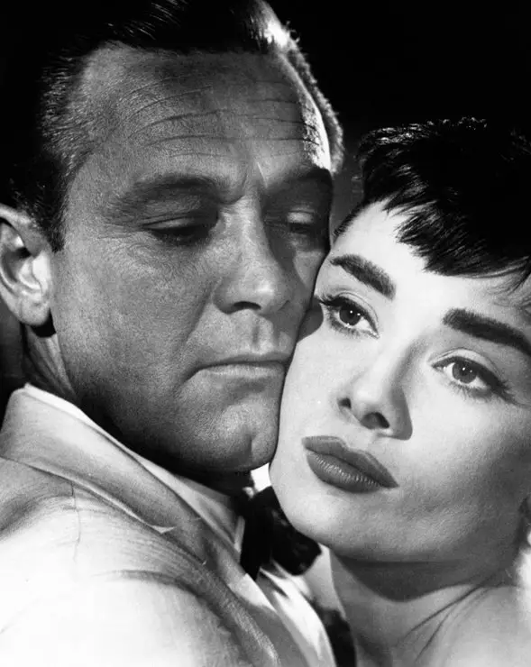 Smolie egy cigaretta után egy másik és evett tulipán izzók: kevéssé ismert tények Audrey Hepburn 12454_4