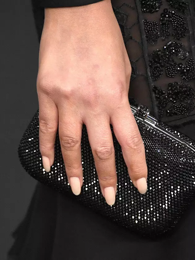 Nós coramos para o tapete vermelho: a manicure mais controversa de estrelas em eventos de alto perfil 13613_9