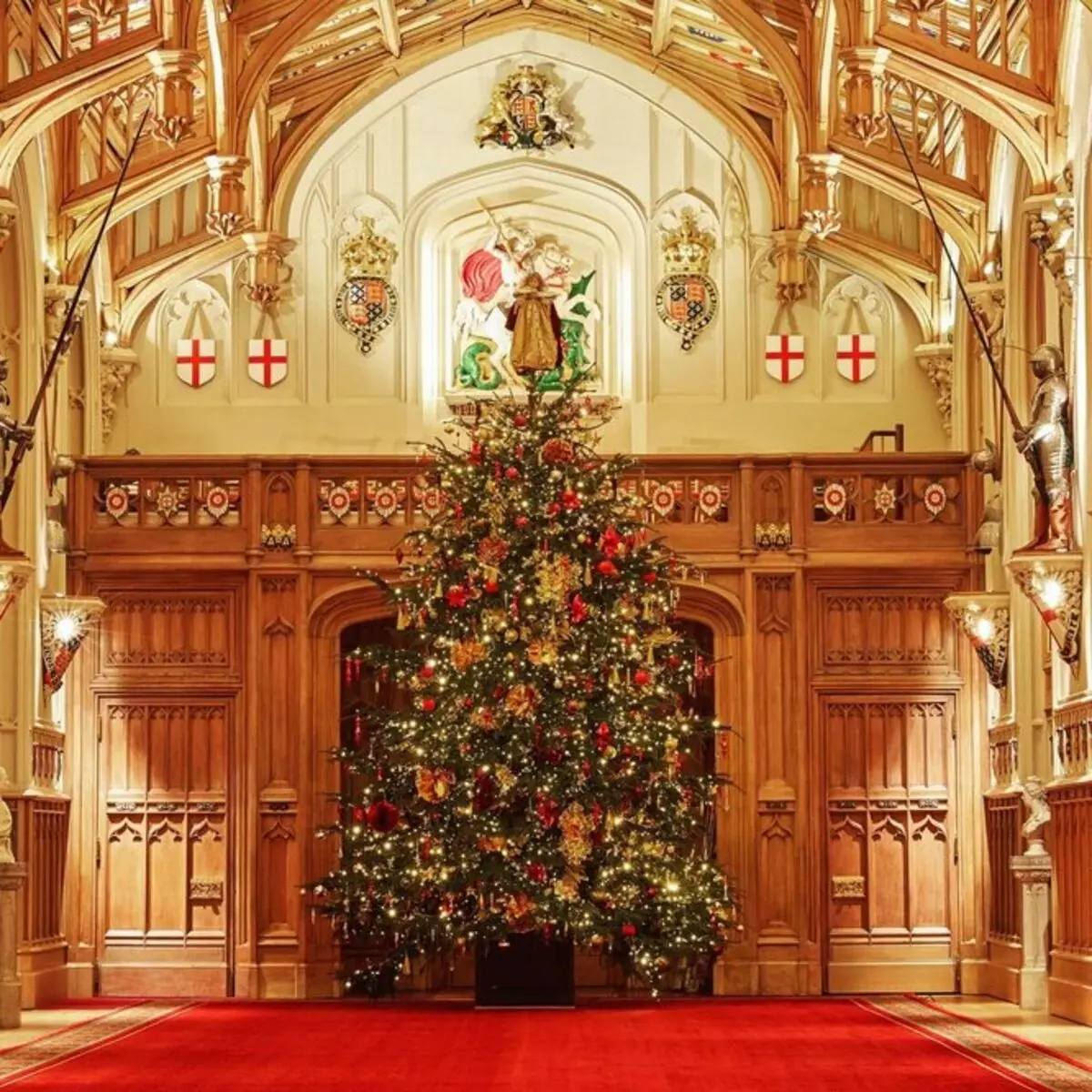 Празници во Кралската: 5 Божиќни традиции на Виндзор, кои треба да забележат и САД 15550_6