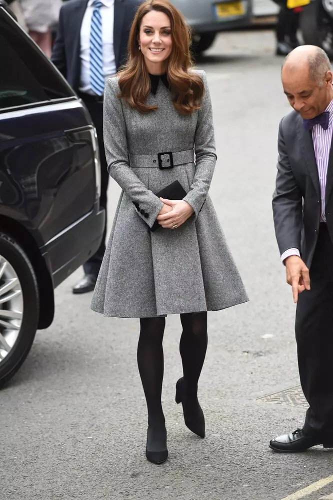 Este invierno llevamos medias ajustadas en un Royal, como Kate Middleton. 1860_2