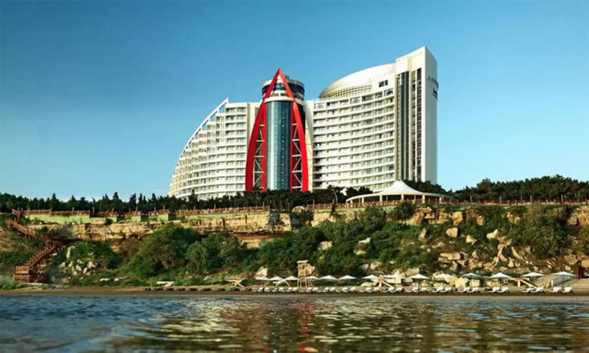 Jumeirah Bilgah Beach Hotel- მა განაცხადა, რომ ზაფხულის სეზონის გახსნა გამოაცხადა 23591_1