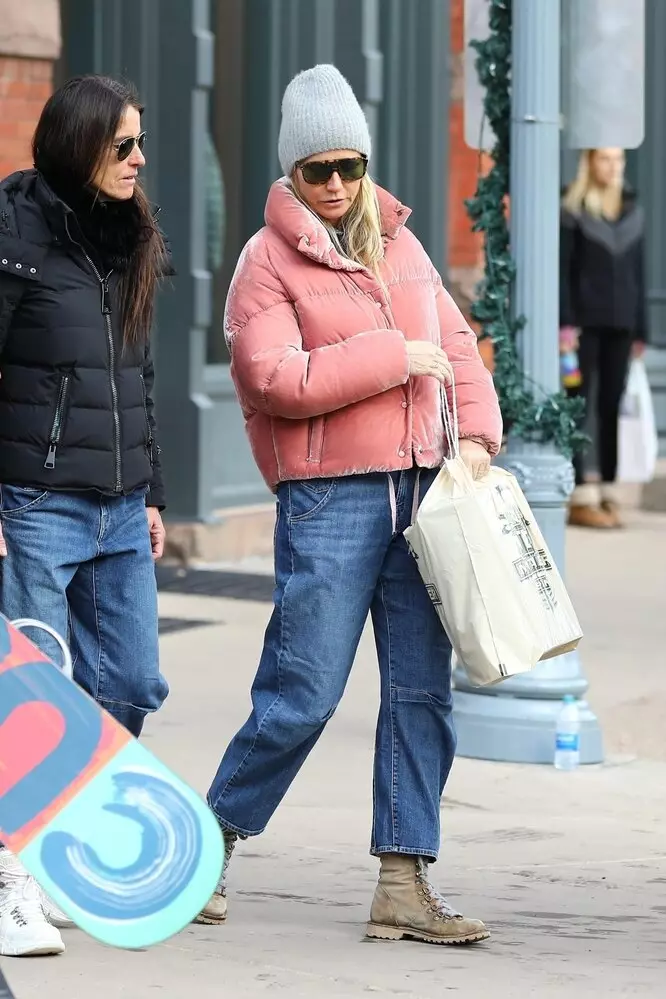 As botas de inverno máis de moda 2020: que modelos son usados ​​Irina Shayk, Katie Holmes e outras estrelas 2672_3