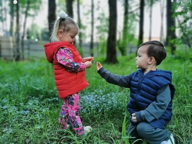 Lera KudryAvtseva jaettu ainutlaatuiset kehykset häät ja kasteli tytär 27138_2