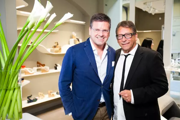 Yeni bir ayaqqabı markası stuart weitzmanının yeni bir kolleksiyasının təqdimatları 28285_7