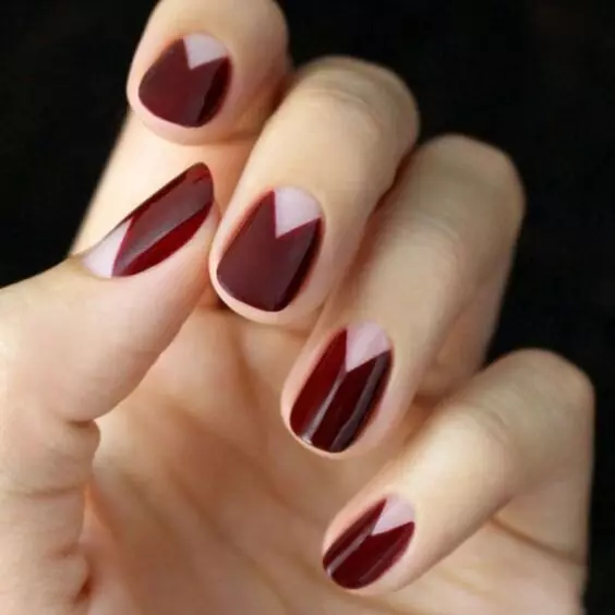 Mena sy divay ary bordeaux: 10 hevitra 10 tsy manam-petra ho an'ny manicure 35027_1