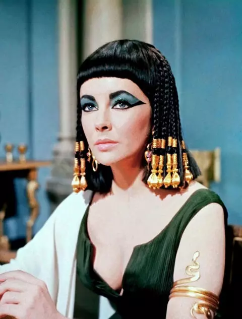 Fan Cleopatra nei Harley Queen: 10 kapsels út 'e legindaryske films 35160_1