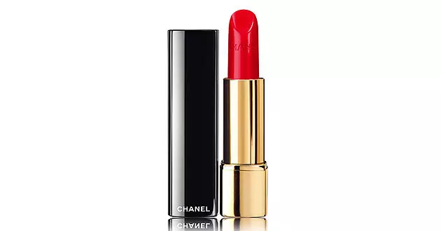 We must take: 13 red lipsticks that became hits 35731_2