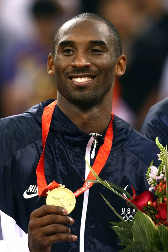 Kobe Binta, Ntxhais fuabtais Diana thiab 5 lub hnub qub, uas tuag vim yog kev raug xwm txheej