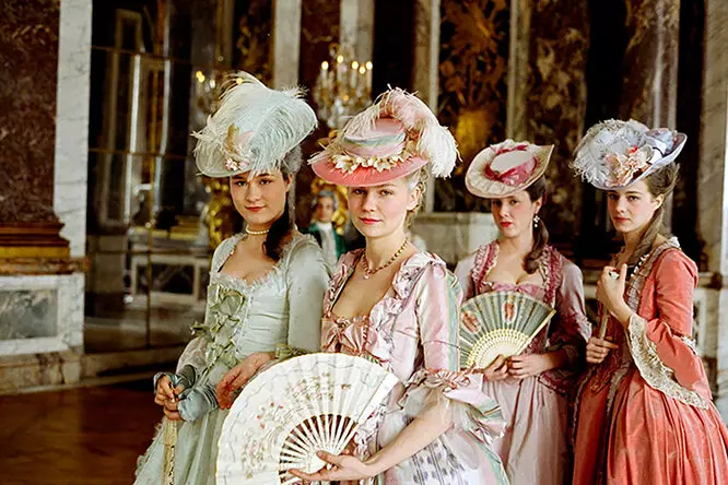 Seda e pastelaria: 10 coisas na moda em estilo de Mary-Antoinette 37551_1