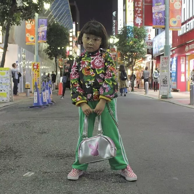 Mga bata, tinedyer at matatandang mag-asawa: Japanese Instagram-Modners sa lahat ng edad 38281_11