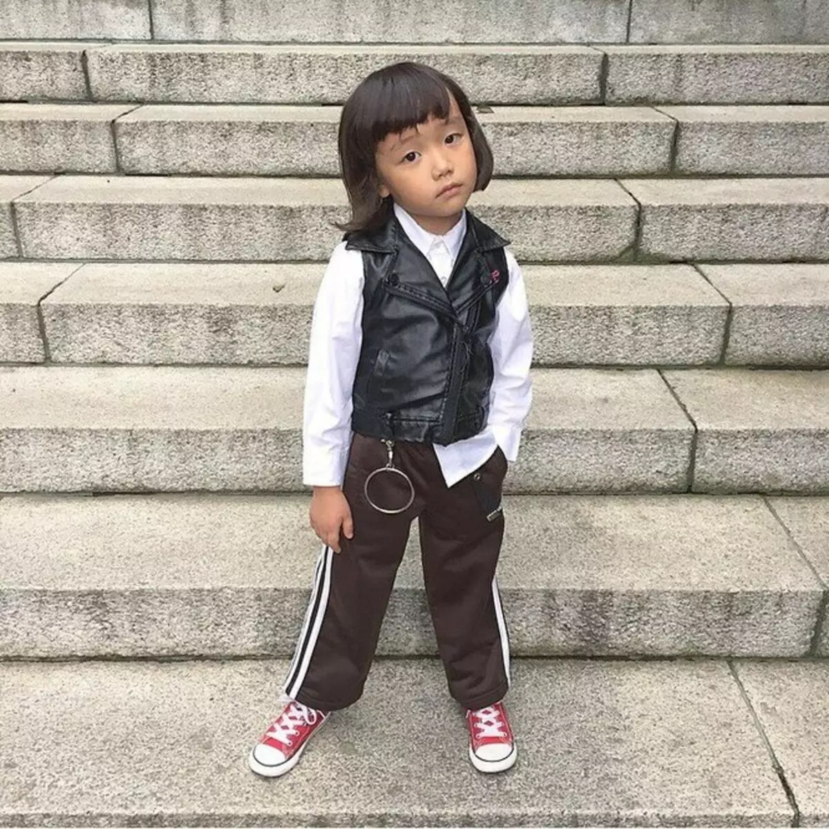Mga bata, tinedyer at matatandang mag-asawa: Japanese Instagram-Modners sa lahat ng edad 38281_12