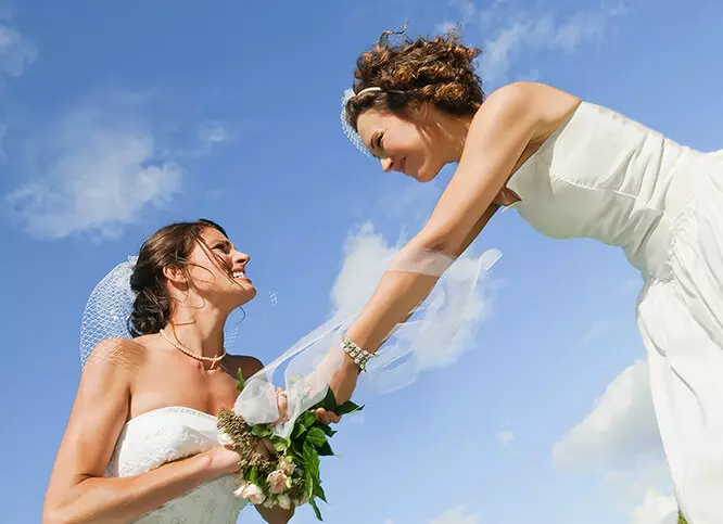 Hvordan velge en brudekjole: 5 feil som vil ødelegge deg hovedferien 38481_1