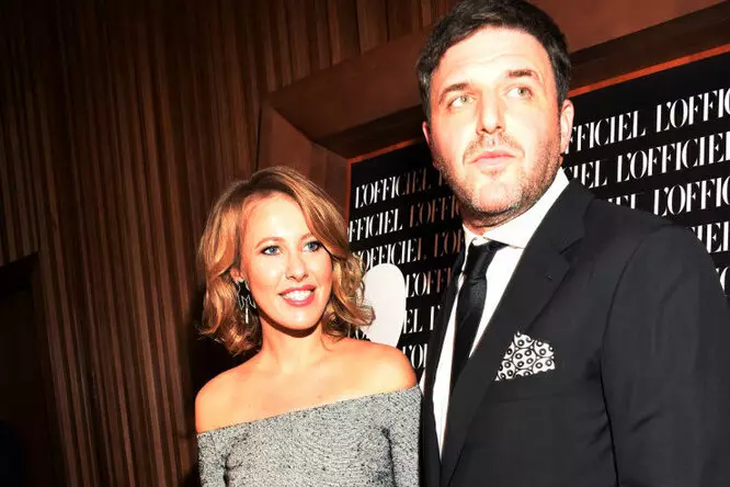 Tar éis an colscartha le Ksenia Sobchak, níl iontas ar Maxim Vitorgan ach cailíní níos óige ná é 3855_1