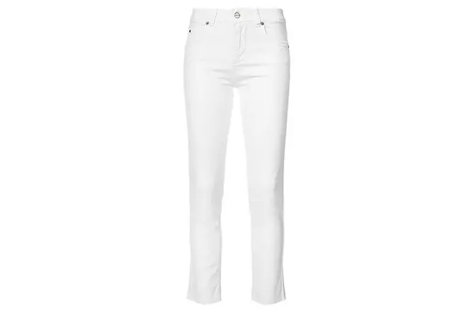 Mat propperem Blat: 10 perfekt wäiss Jeans fir de Summer 39131_9