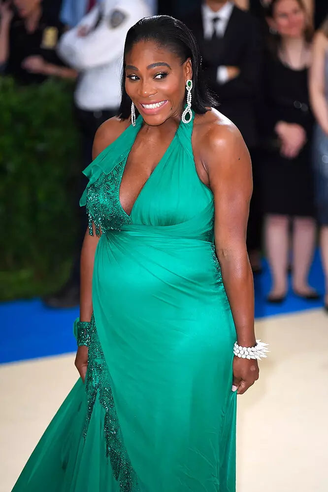 Force douce: Comment changer le style de Serena Williams enceinte 40573_4