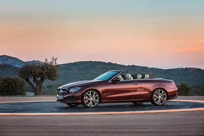 Mercedes-Benz presents a new E-class convertible 41494_1