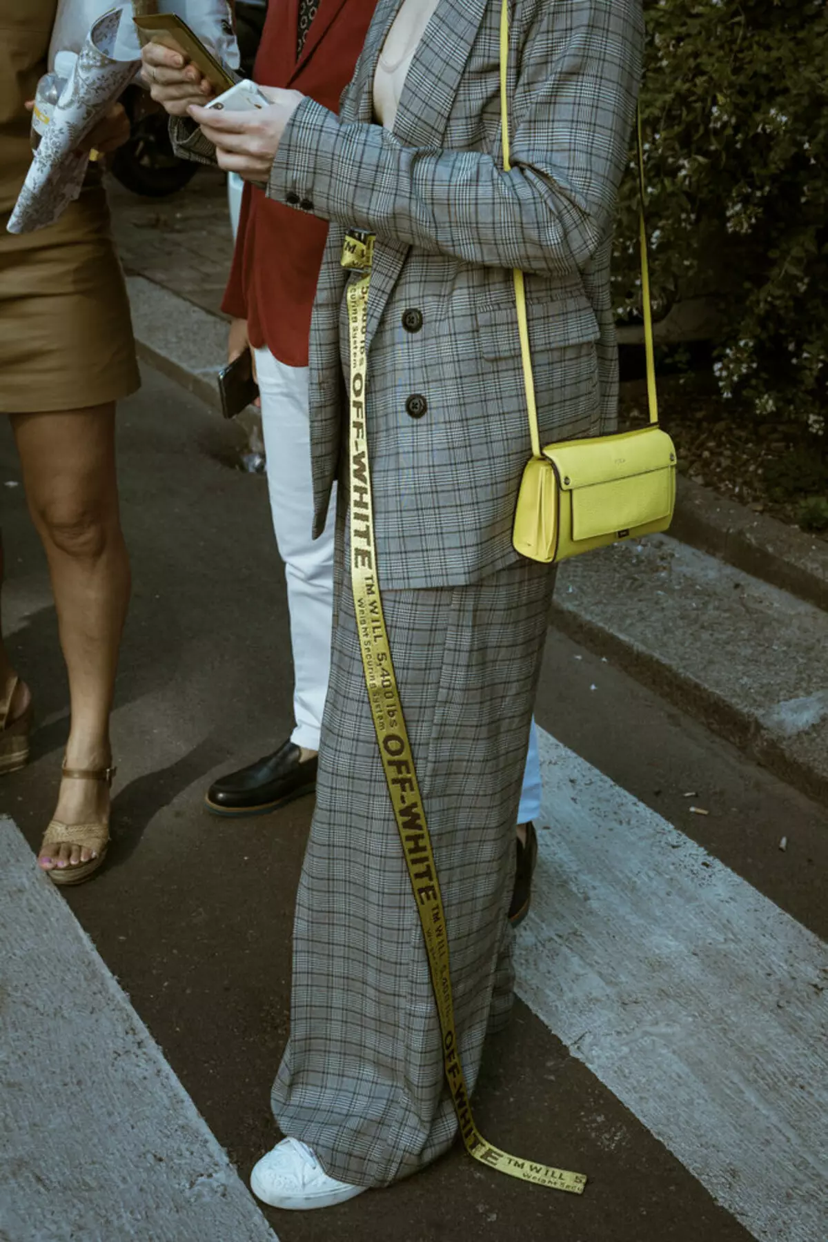 फोटो रिपोर्ट: मिलान में फैशन सप्ताह के दृश्यों के पीछे क्या रहता है 41989_8