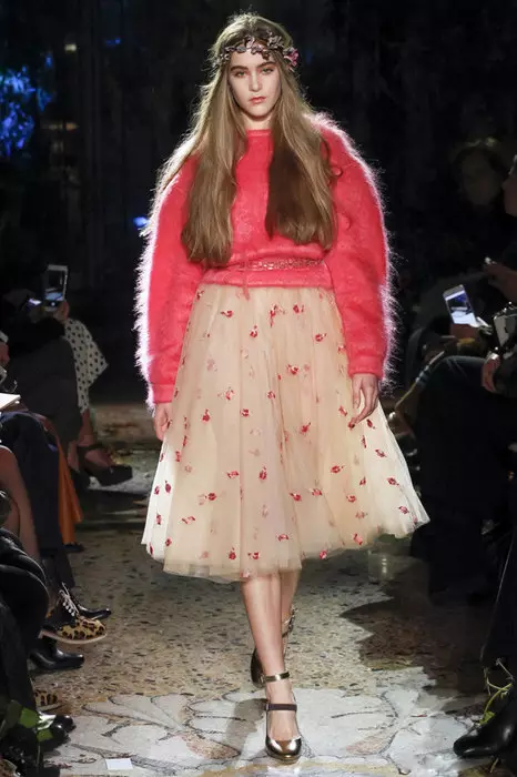 Wash like a ballerina: a tutu skirt and how to beat it this season 42144_4