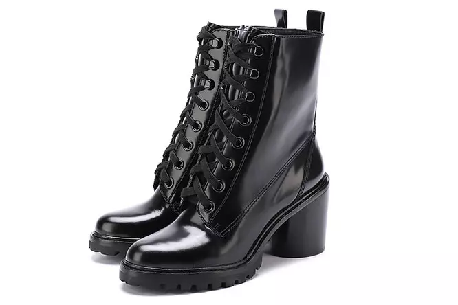 Practically - it means beautifully: 10 pairs of Boots for Russian weather 43323_3