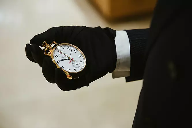 U Boutique of Omega na KuznetSK mostu, Esquire Magazine je proveo književna čitanja 43985_7