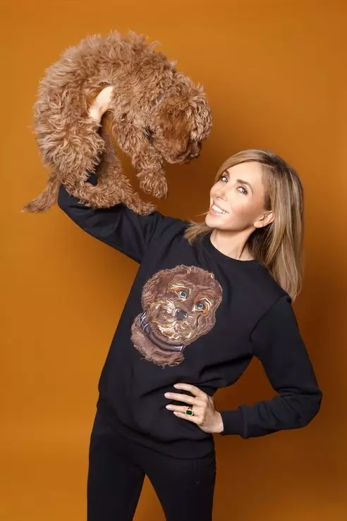 Symbol of the year: 4 Sweatshirt with dog prints from New Year's capsules Katya Dobryakova 44447_1