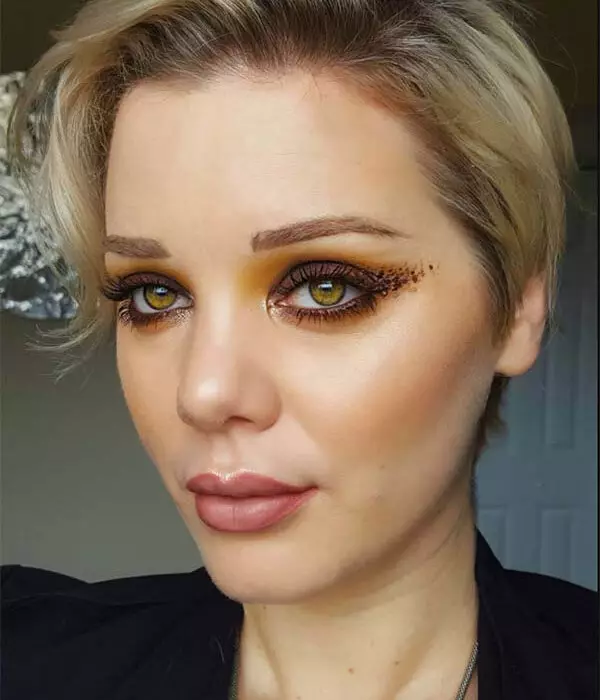 Pointworking: New way to draw steep arrows and create stylish makeup 44802_8