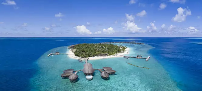 The St. REGIS MALDIVES VOMMULI RESORT has made a New Year entertainment program 45098_6