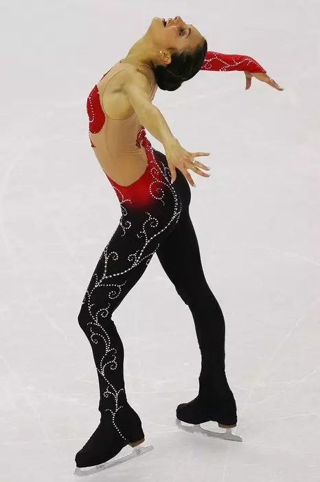 Hot Loda: the sexiest outfits of figure skater 45625_11