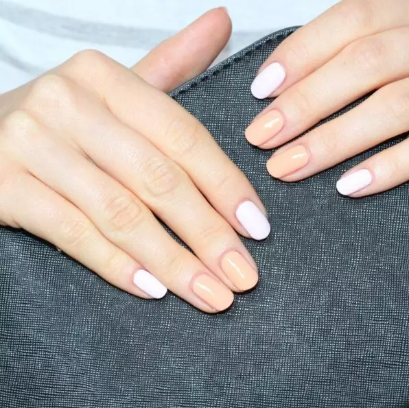 Idea terbaik untuk manicure pastel: cuba mereka semua musim bunga ini 4574_4