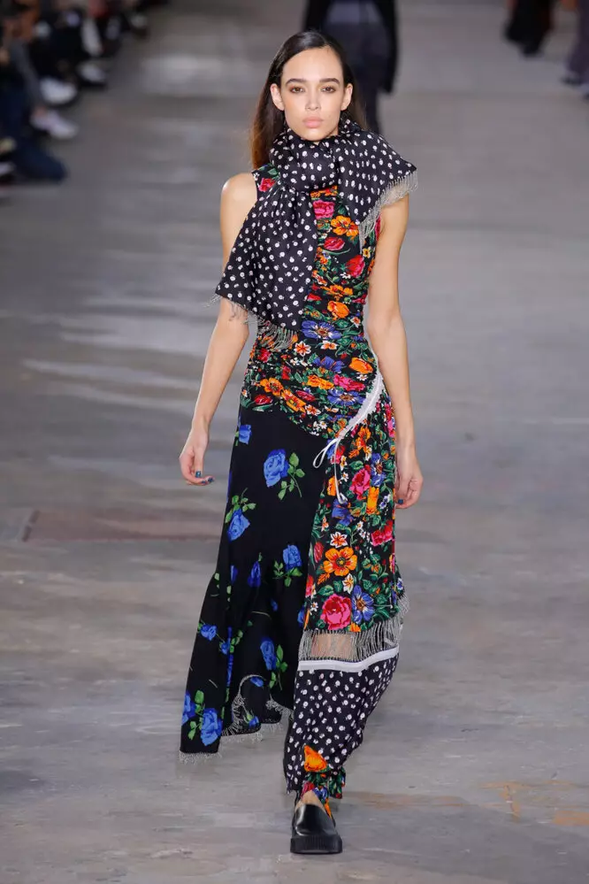 Cutting dresses and crumpled costumes: 16 trend images 3.1 Phillip Lim 46087_9