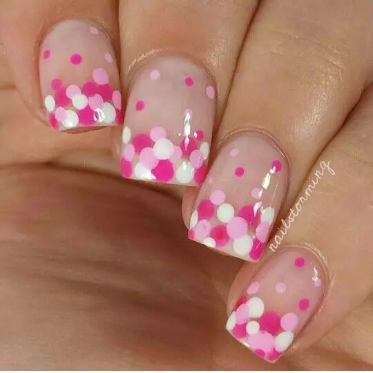 PINK: 30 hevitra malefaka ho an'ny manicure 4648_7