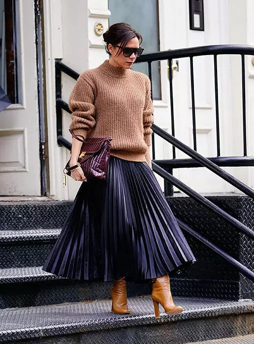 Successfully formed: pleated skirt and what to wear it 46492_1