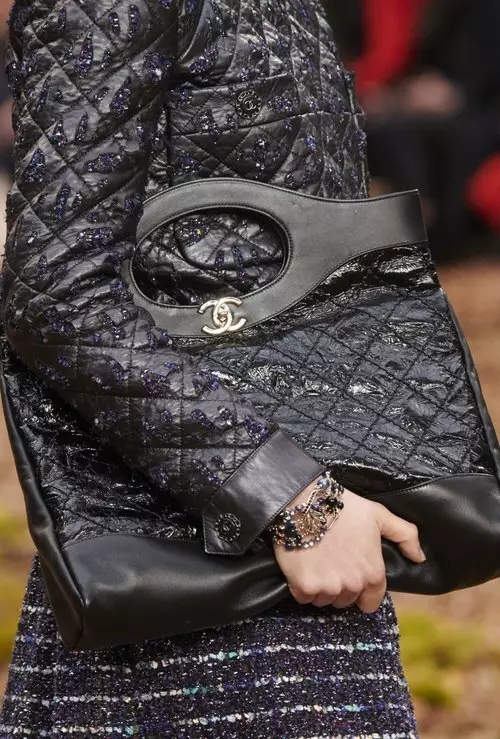Best Bags and Accessories 2018: 5 Chanel Trends to Repeat 46893_15
