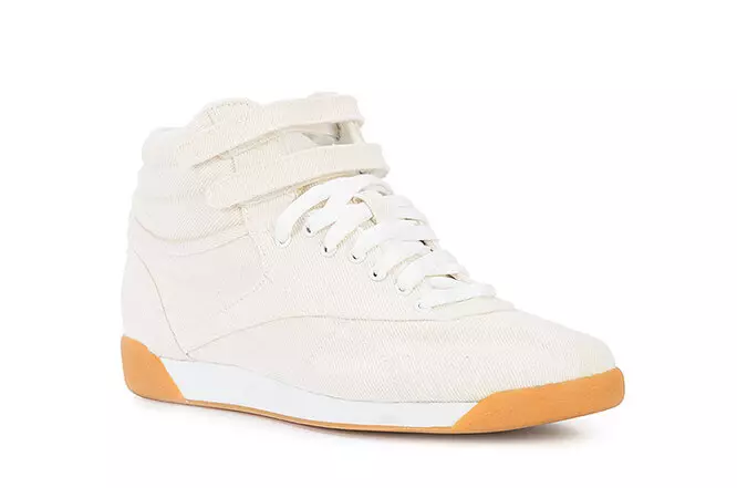 Sports of high achievements: 10 fashionable sneakers haytops for spring 47177_5