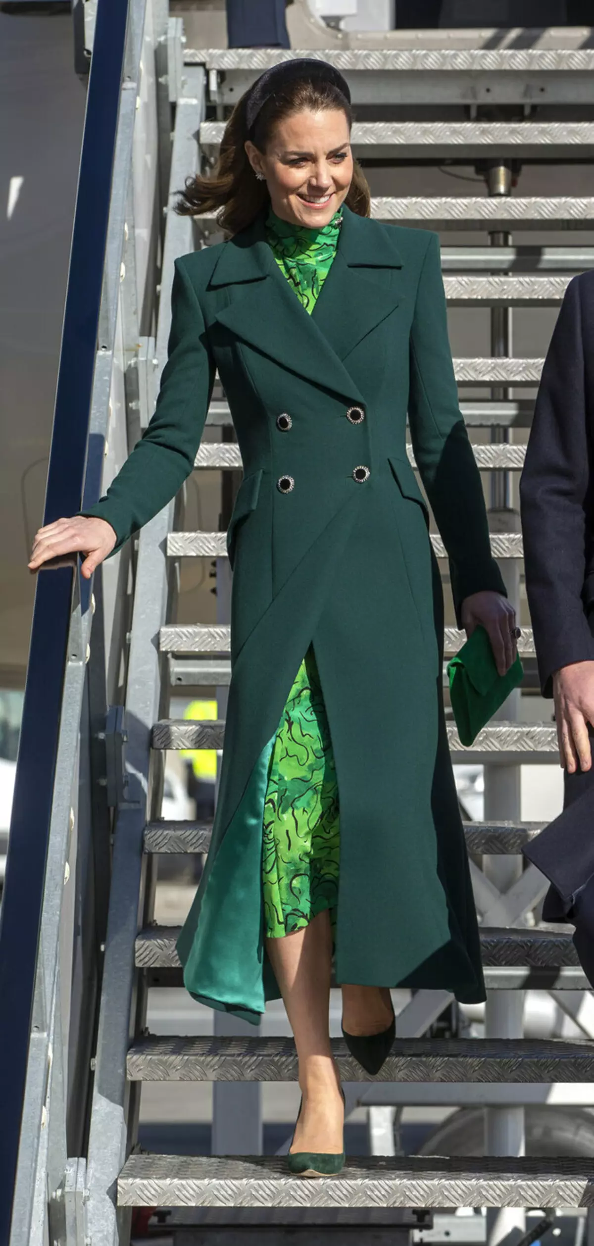 Irishrlandî ya Fashion: Kate Middleton gihîşt Girava Emerald di kincê heman rengê de 4740_1