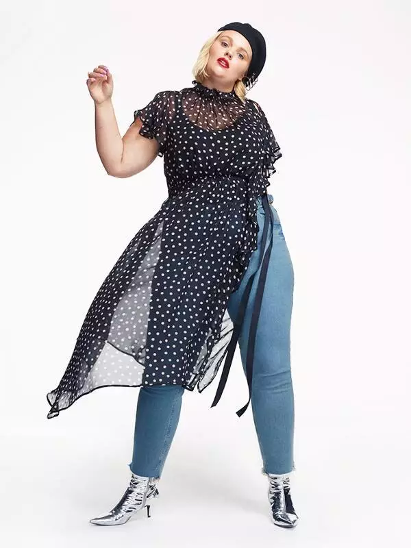 Web are not observed: Fashionable plus Size bloggers show how to be in trend 47990_1