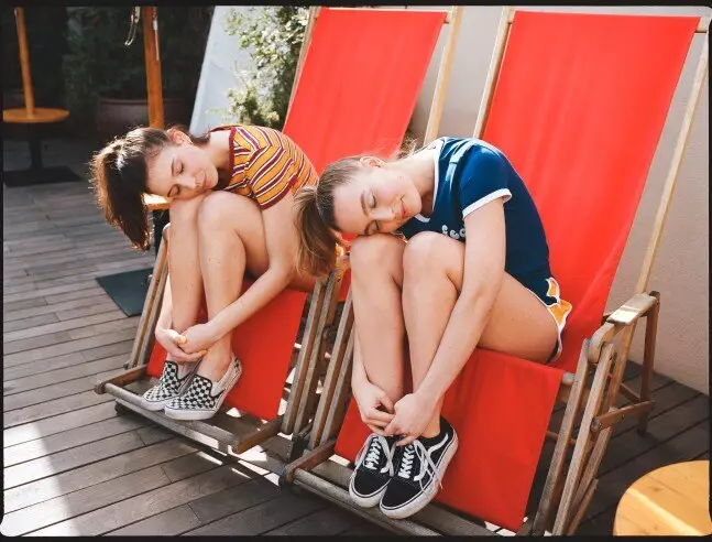 On the beach, to a party and anywhere: 12 MONKI YOUTH Summer Images 48265_1