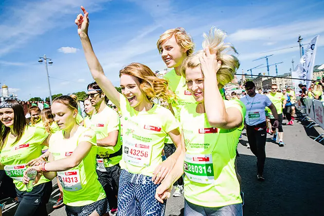 Natalia Vodyanova and Polina Kizhenko: 