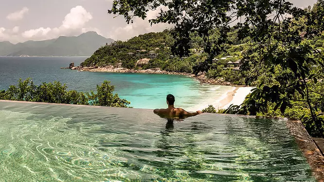 Paradise Islands: 5 reasons to spend beach vacation in Seychelles 49797_1