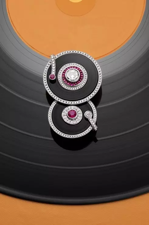 In the style of the 80s and Andy Warhol: Bvlgari released the 