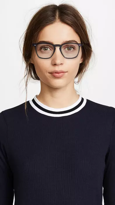 Accent on the eyes: 7 stylish frames that will complement your image 50037_4