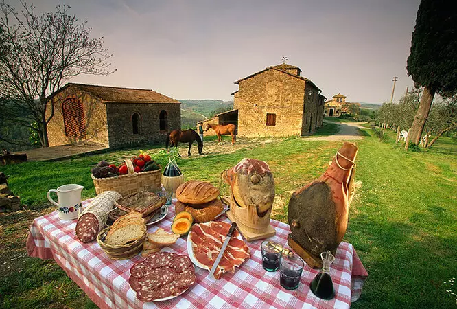 Cheese, wine, mussels, happiness: planning a gastronomic tour in Italy 50223_2