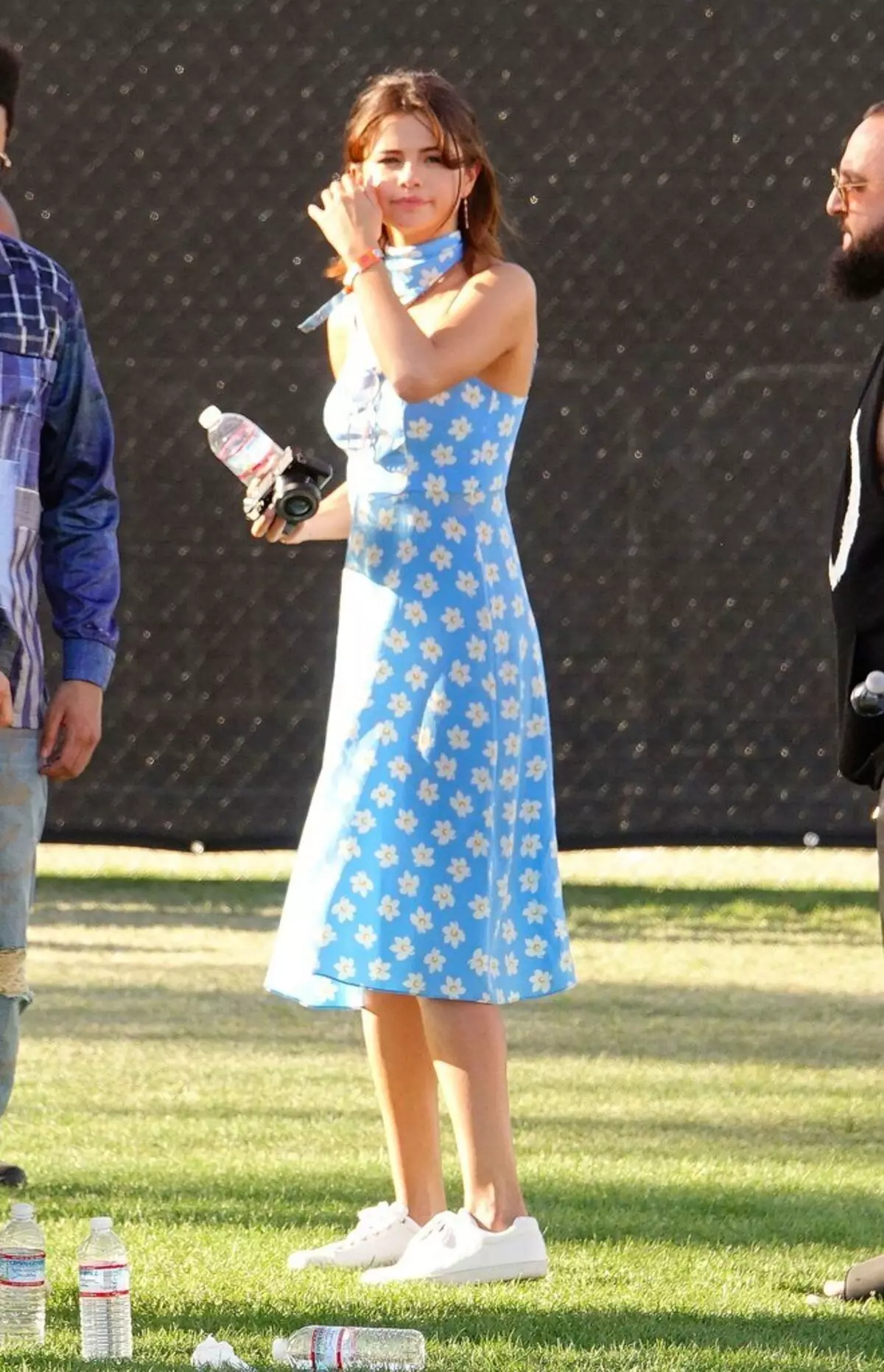 5 evidence that Selena Gomez - Queen of the Summer Dress 50337_5