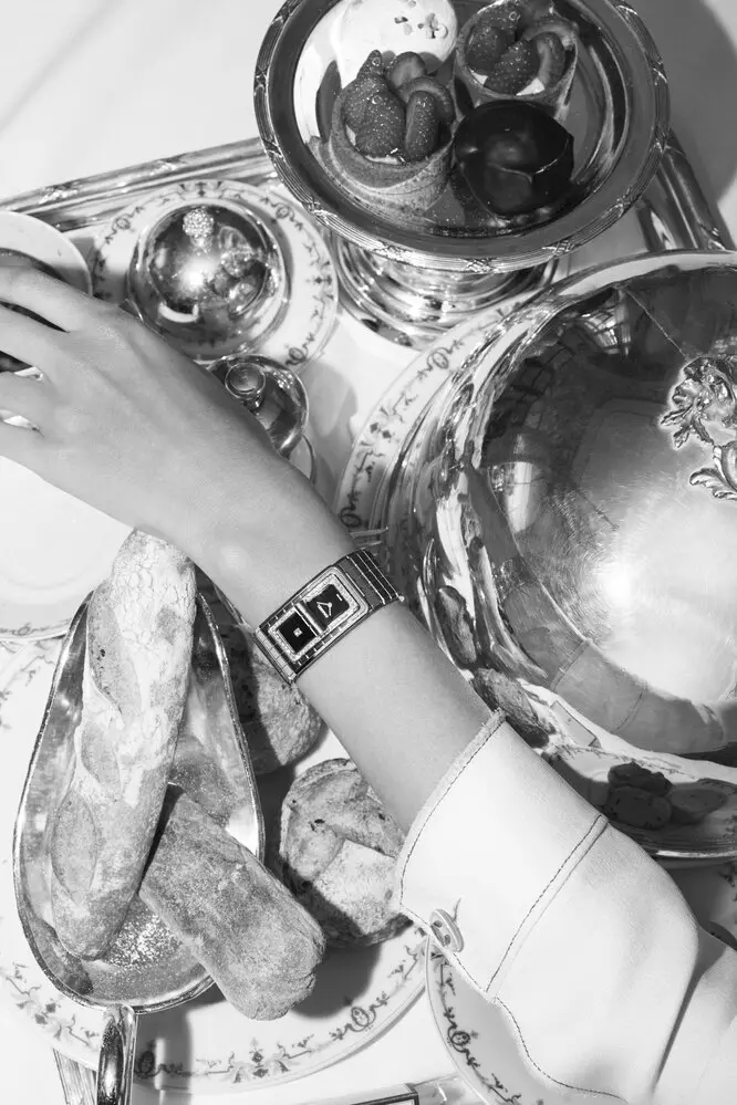 Sold out the code: Chanel removed the Code Coco watch campaign in the legendary 