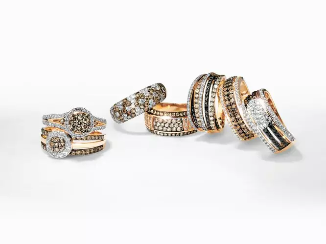 Best friends of girls: 16 diamond jewelry from Sunlight jewelry salons 51784_2