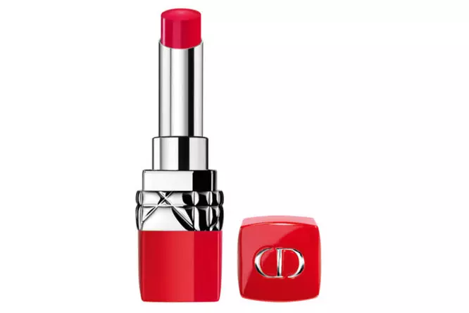 Autumn Kiss: 7 lipstick for autumn makeup, which will keep the lips beautiful 52114_2