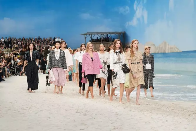 Cycles, Kepping and Powders: 10 Trends of 2019 with Chanel 52132_1