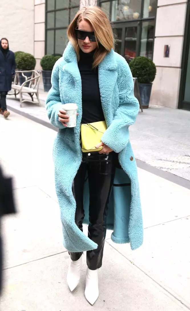 Do you warm your maiden? Wearing an artificial fur coat like Irina Shayk and other stars 52620_7