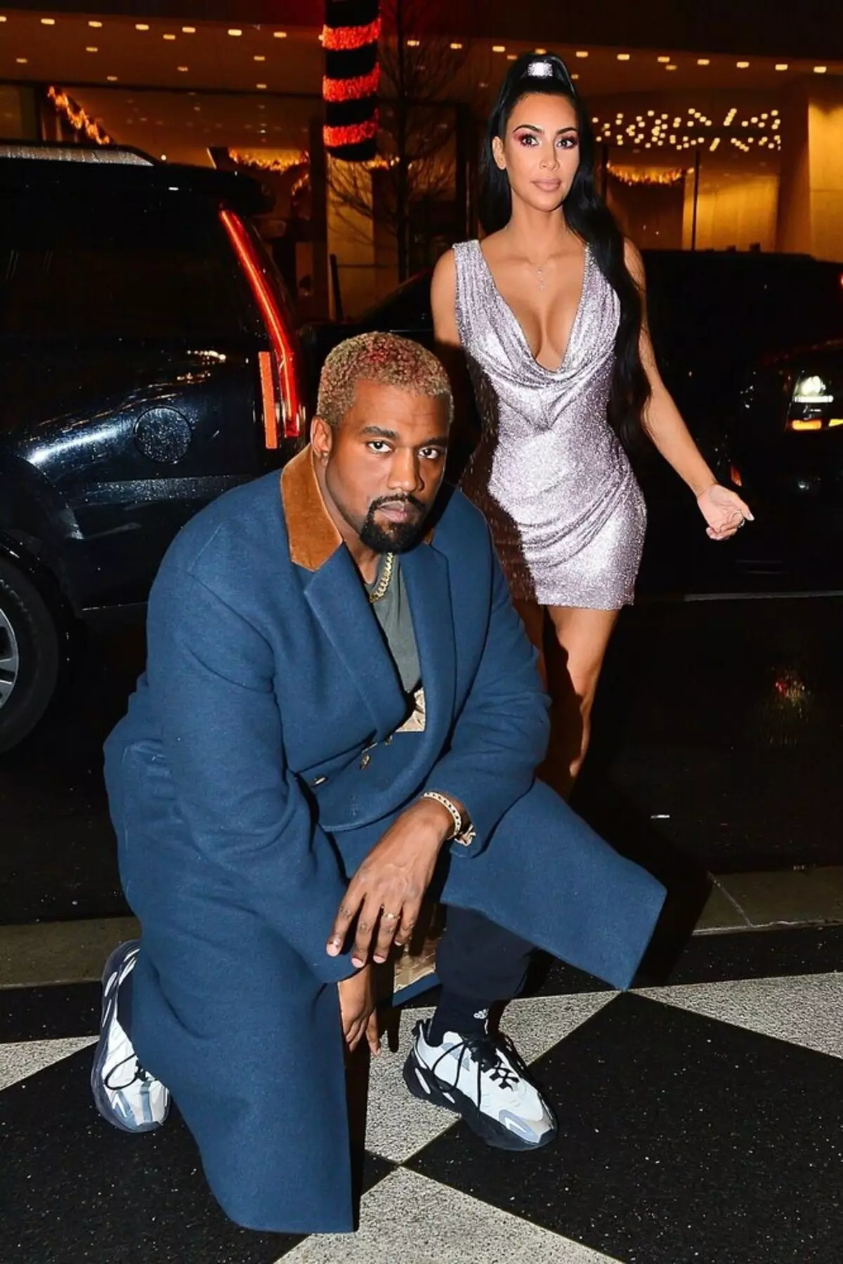 The most stylish: Kim Kardashian and Kanye West at the Versace show 53644_1